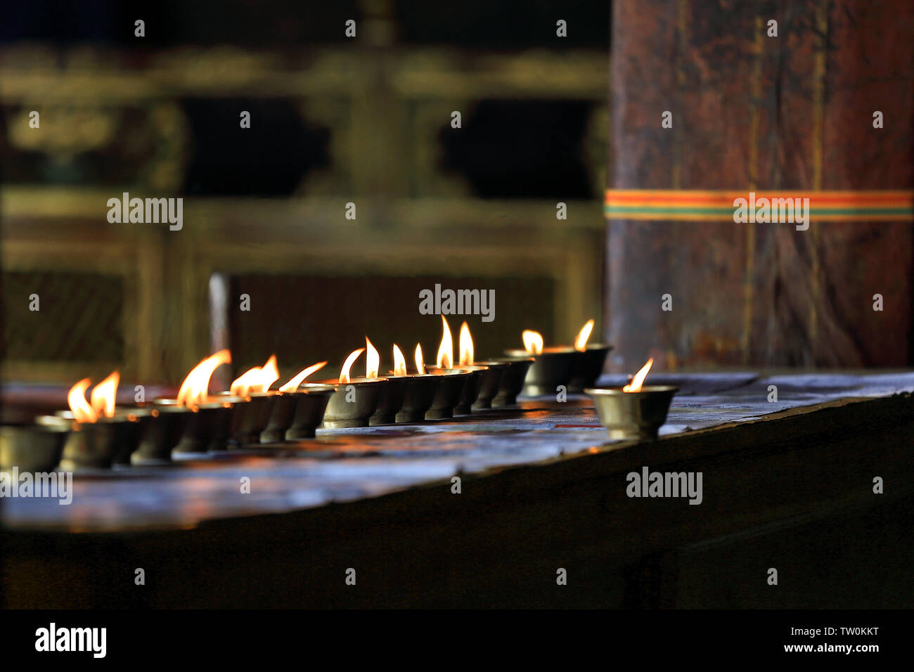 The oil lamp illuminates the temple and illuminates the heart of man ...