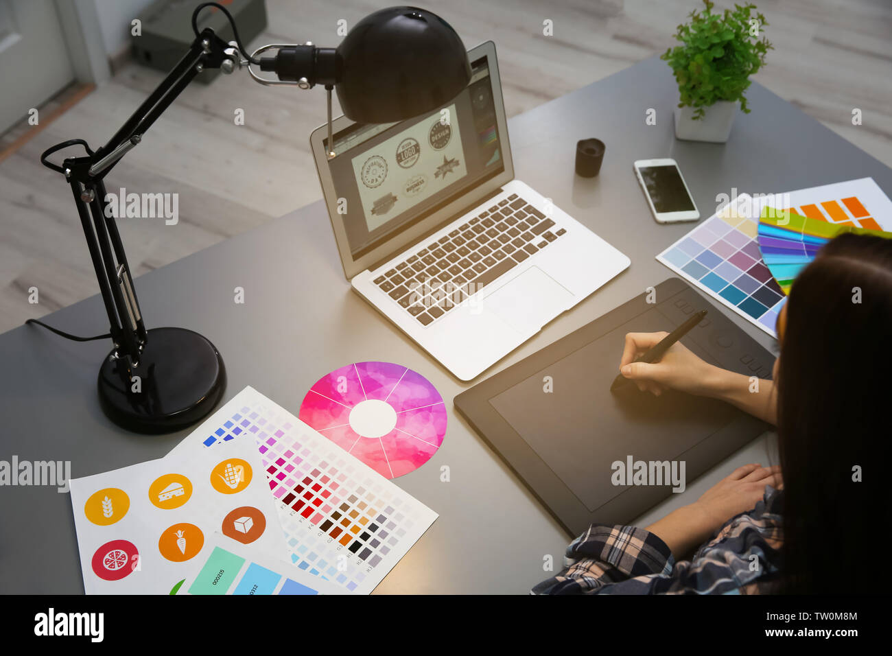 Beautiful graphic designer drawing hi-res stock photography and images ...