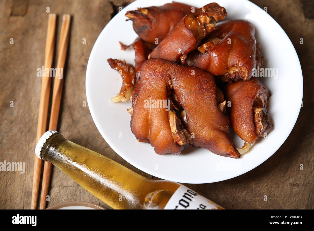 Delicious roasted pig's hoof food Stock Photo - Alamy