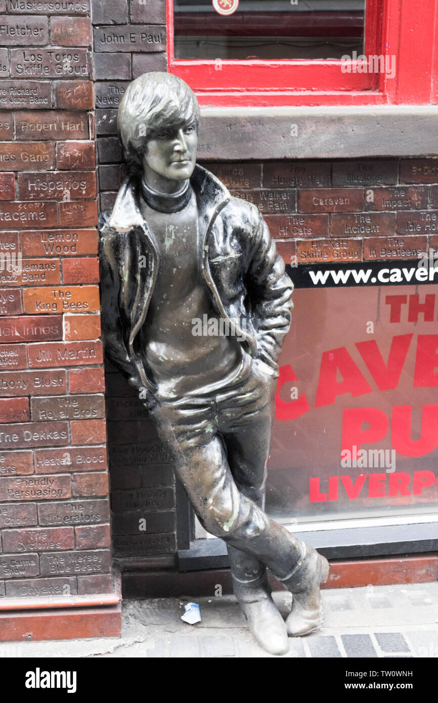 John Lennon,statue,Cavern Club,Mathew Street,Liverpool,northern,north ...