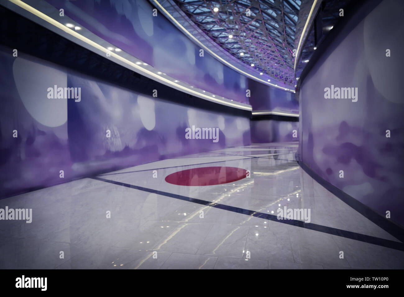 View of big empty shopping mall Stock Photo - Alamy