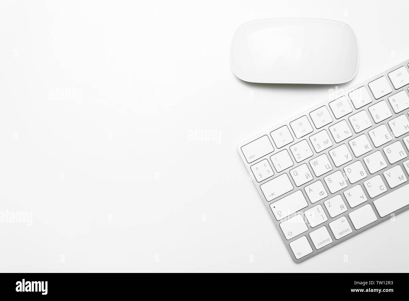 Office desk table with computer keyboard Stock Photo - Alamy