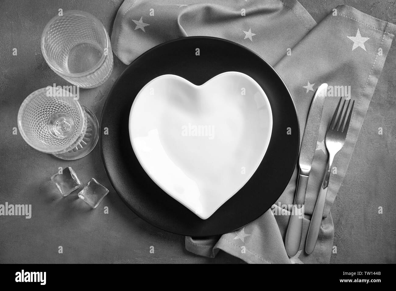 Beautiful romantic table setting Stock Photo - Alamy