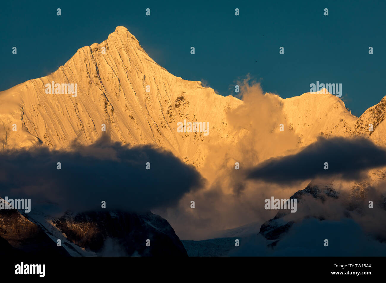Scenery of Meri Snow Mountain, Yunnan Stock Photo - Alamy