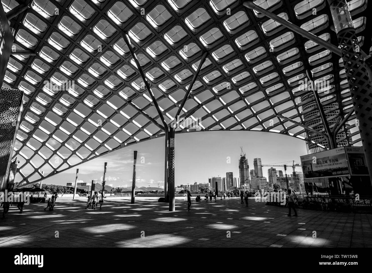 Monochrome building geometry Stock Photo - Alamy