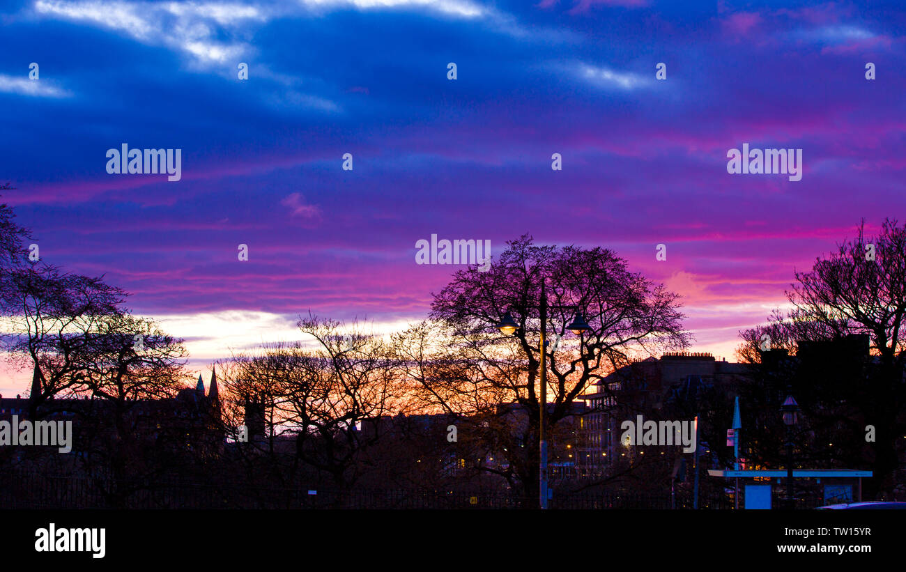 Edinburgh dawn landscape hi-res stock photography and images - Alamy
