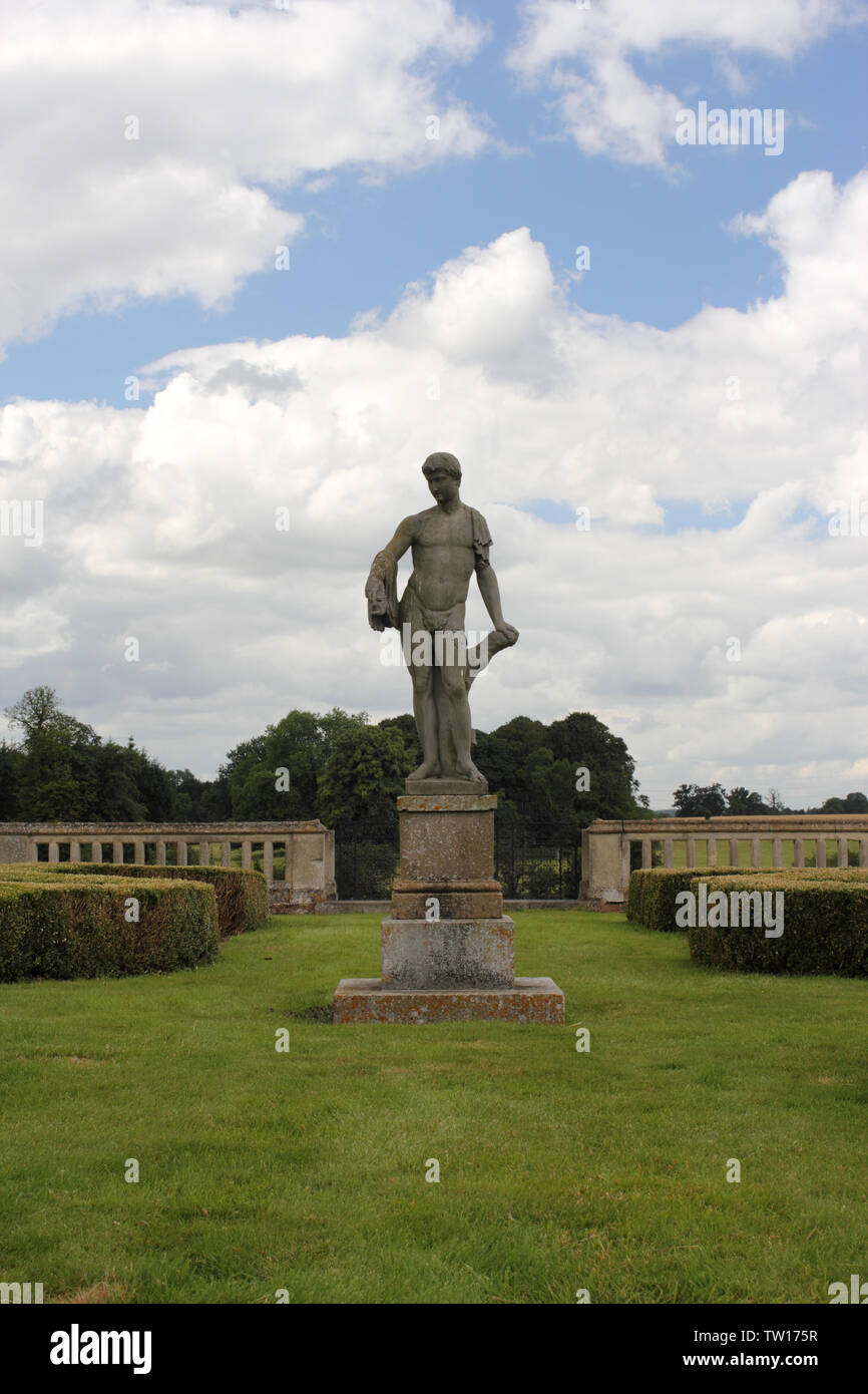 North Mymms Place & Park, Hertfordshire, England - Statue Stock Photo ...