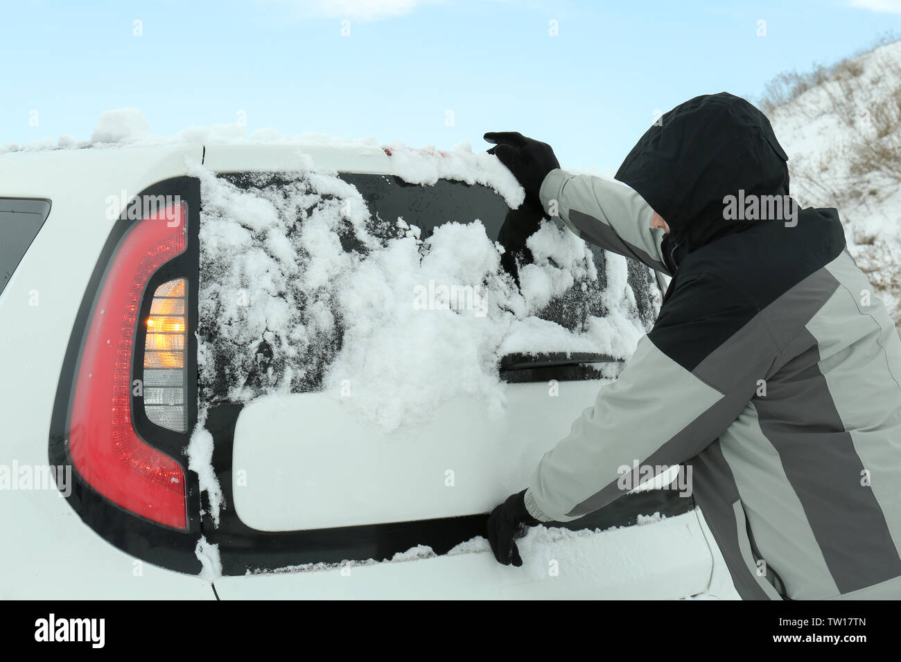 Pushing stuck vehicle hi-res stock photography and images - Alamy