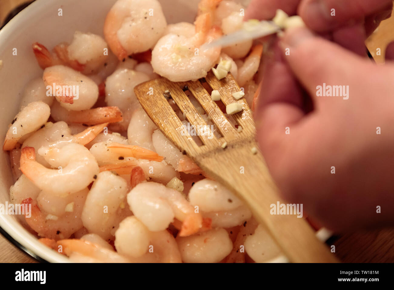 royal prawns in a bowl closeup Stock Photo - Alamy