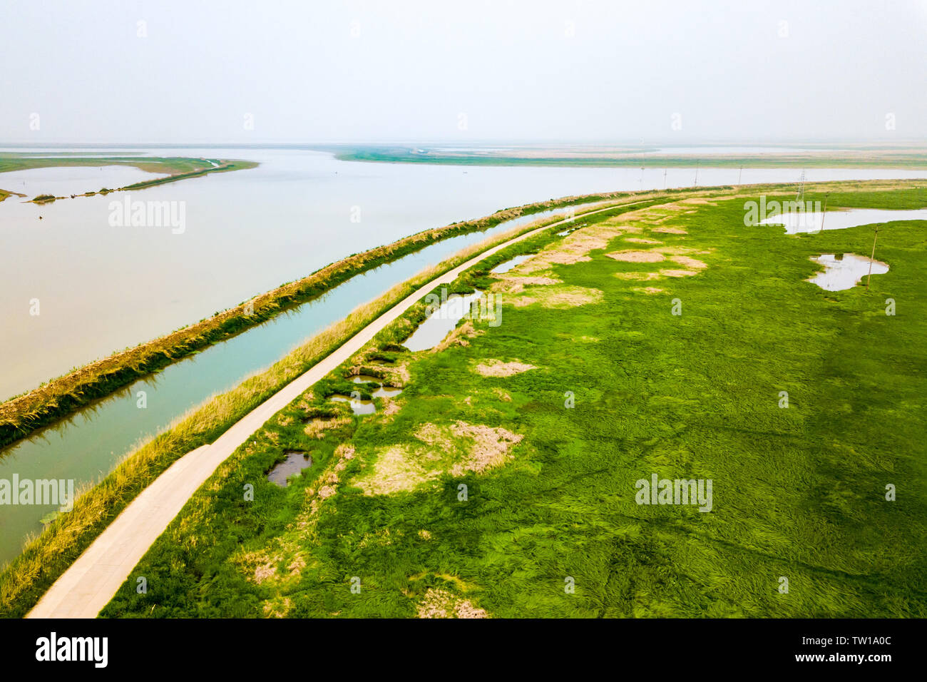 Poyang lake hi-res stock photography and images - Alamy