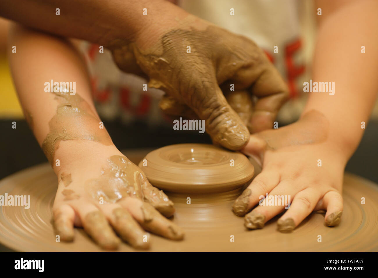 Indian man making pottery hi-res stock photography and images - Alamy