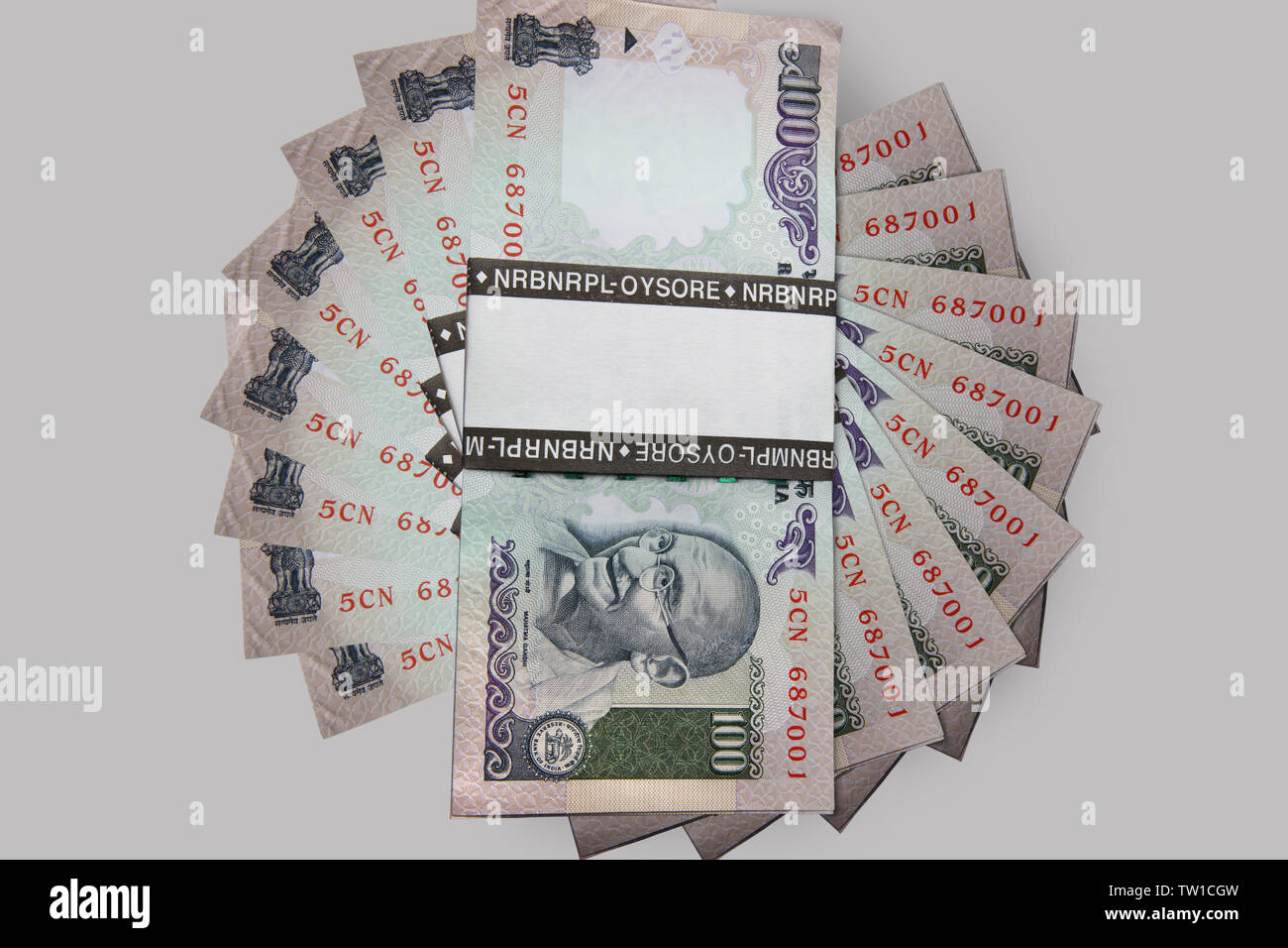 Indian One Hundred Rupee Banknote High Resolution Stock Photography and ...