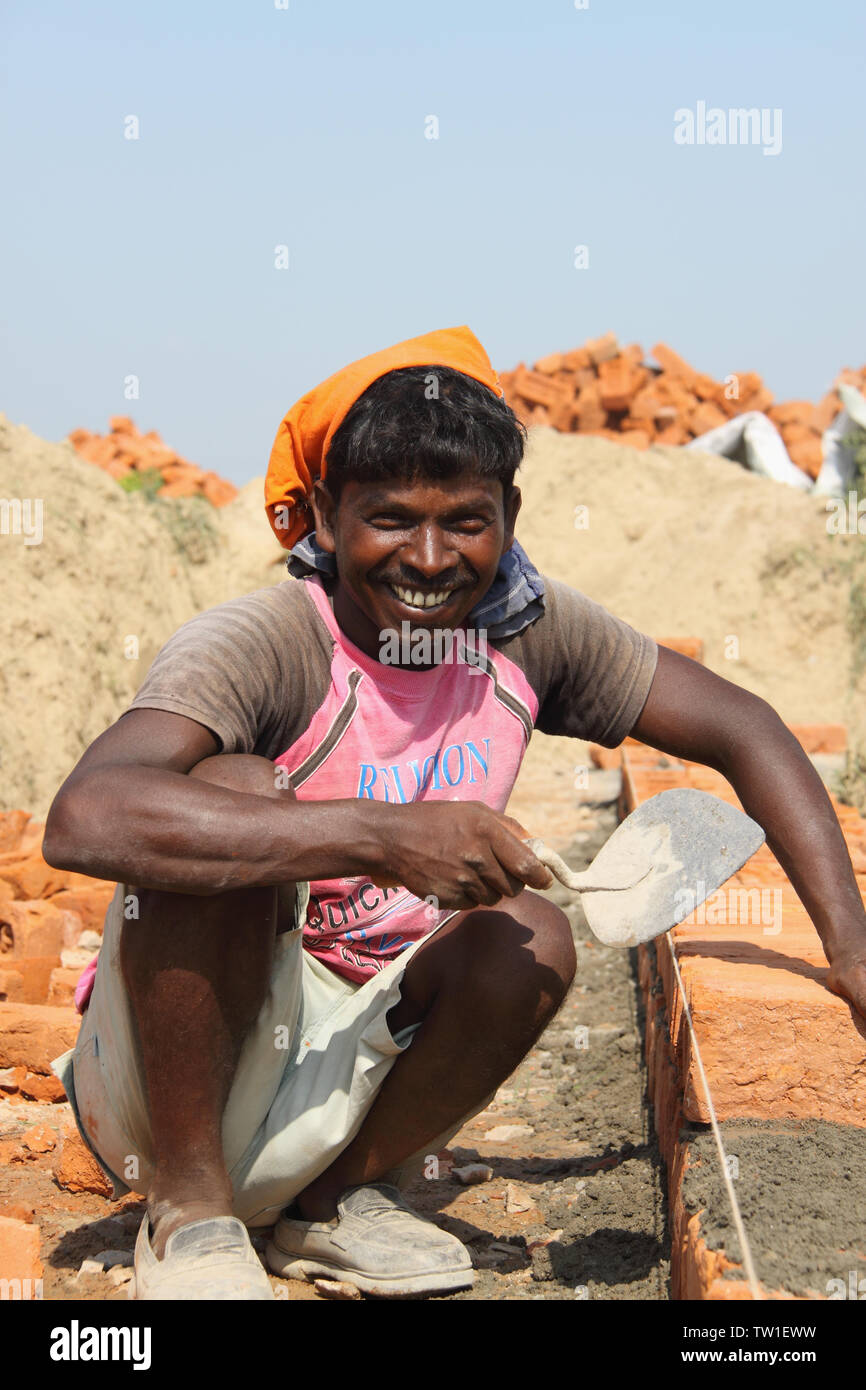Mason labour working construction site hi-res stock photography and ...