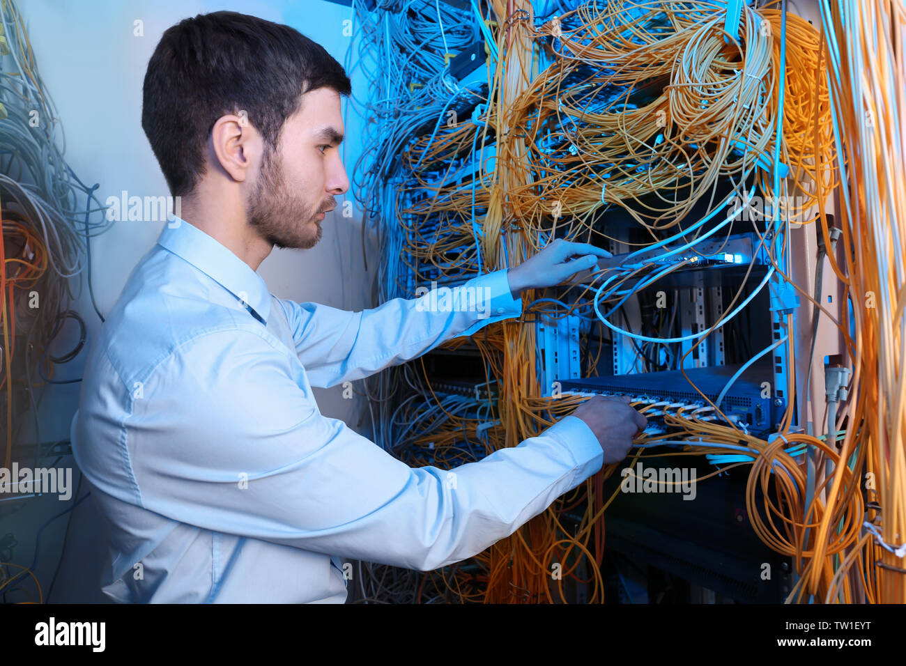Server panels hi-res stock photography and images - Alamy