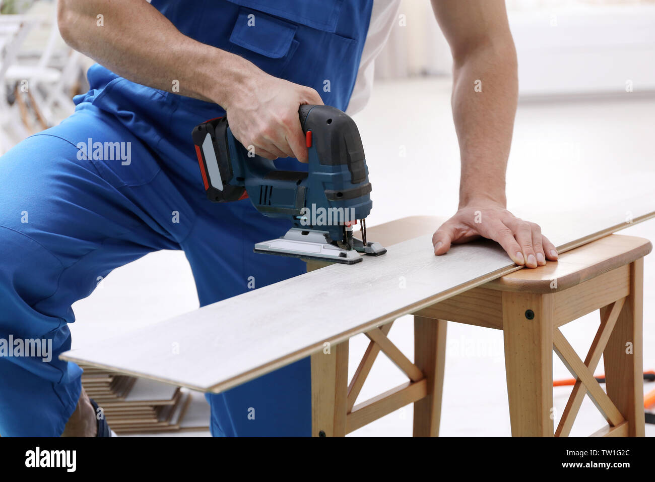 Cutting laminate hi-res stock photography and images - Alamy