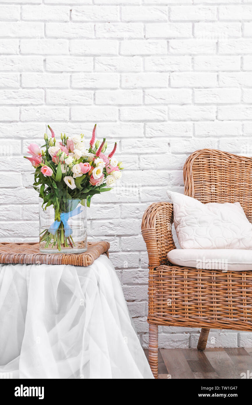 Interior design of room with beautiful flowers Stock Photo - Alamy