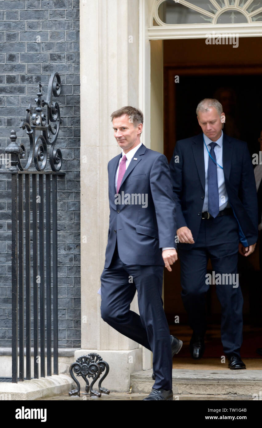 Mp jeremy hunt hi-res stock photography and images - Alamy