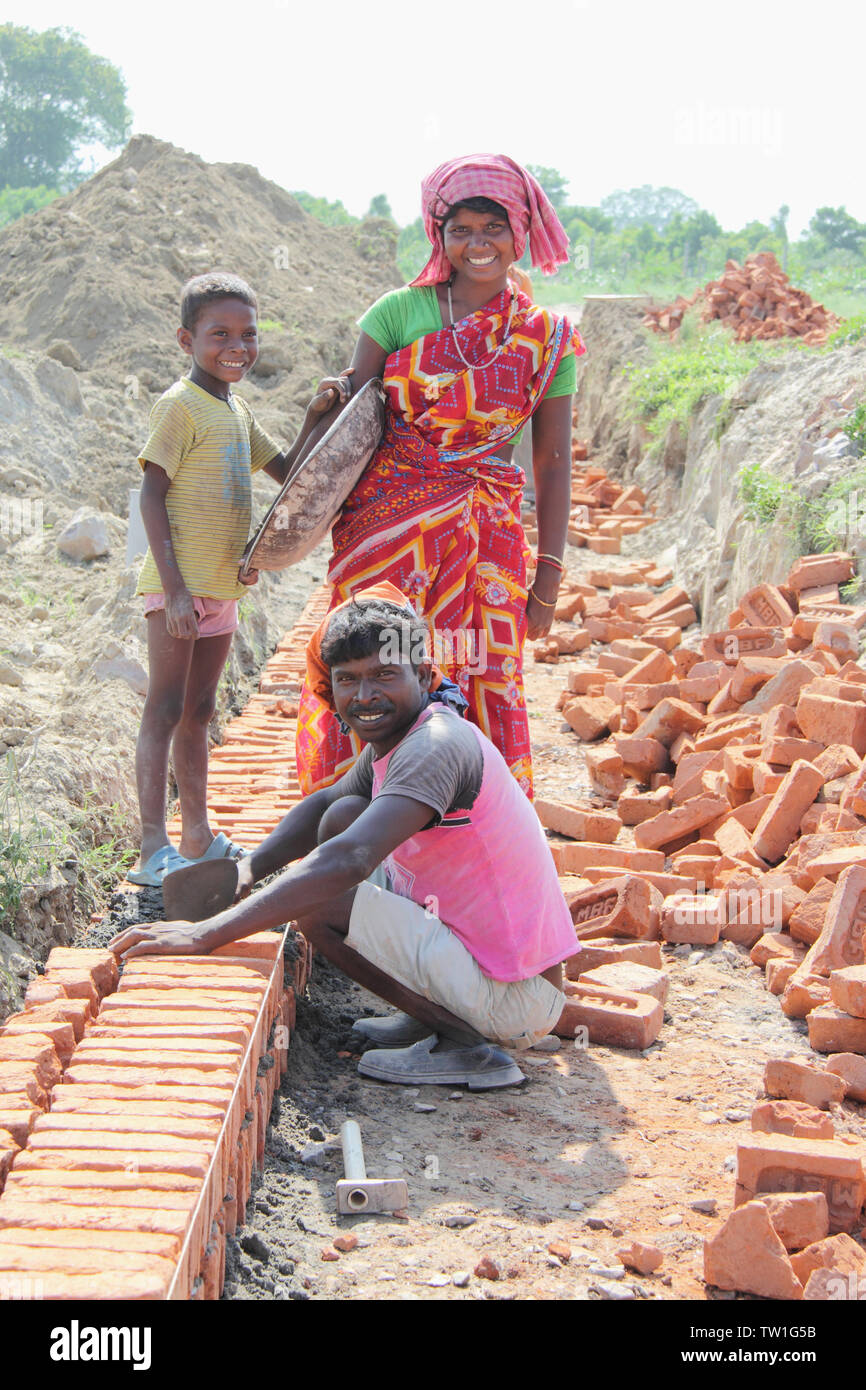 Indian woman manual labor hi-res stock photography and images - Alamy