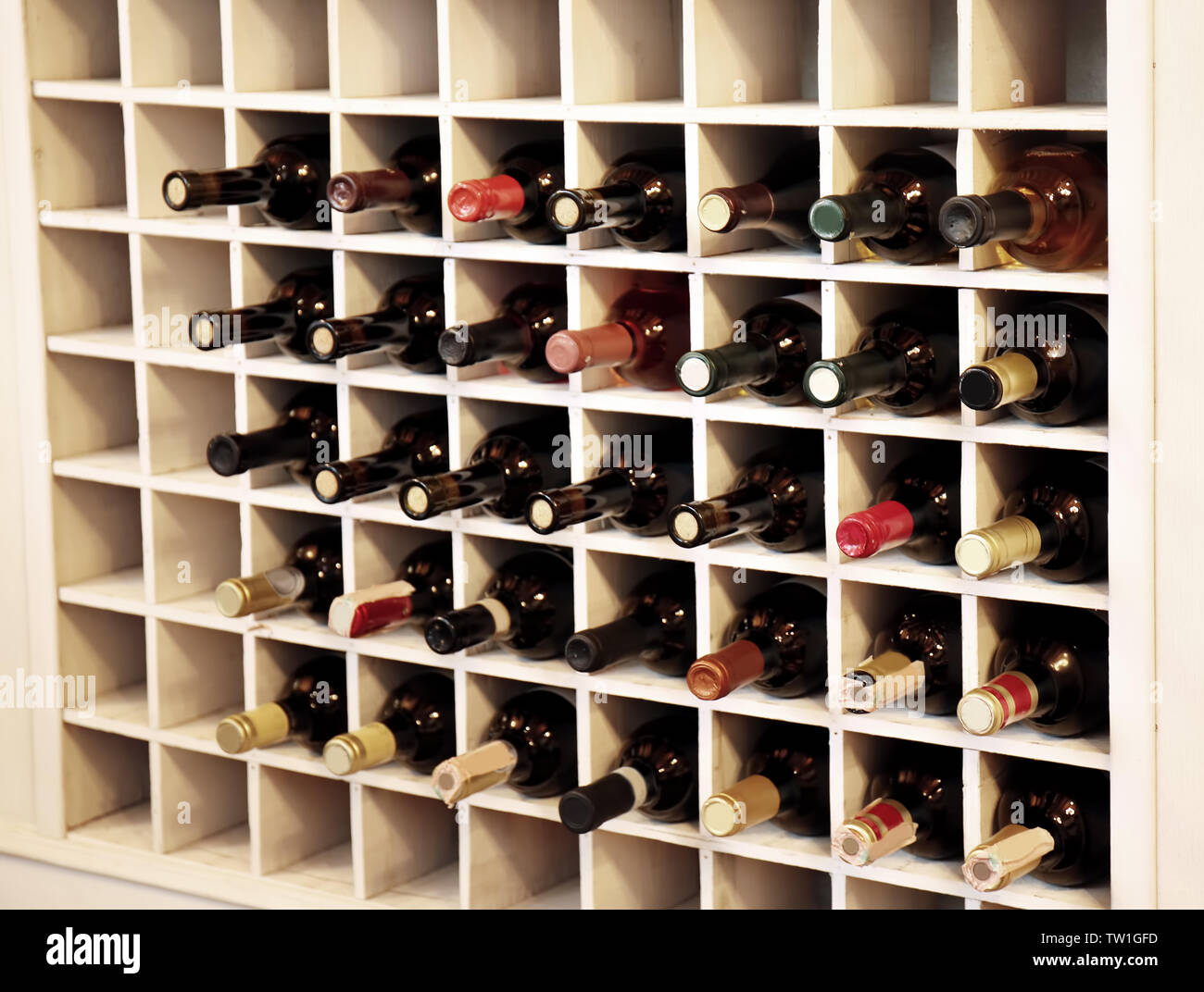 Vine racks hi-res stock photography and images - Alamy