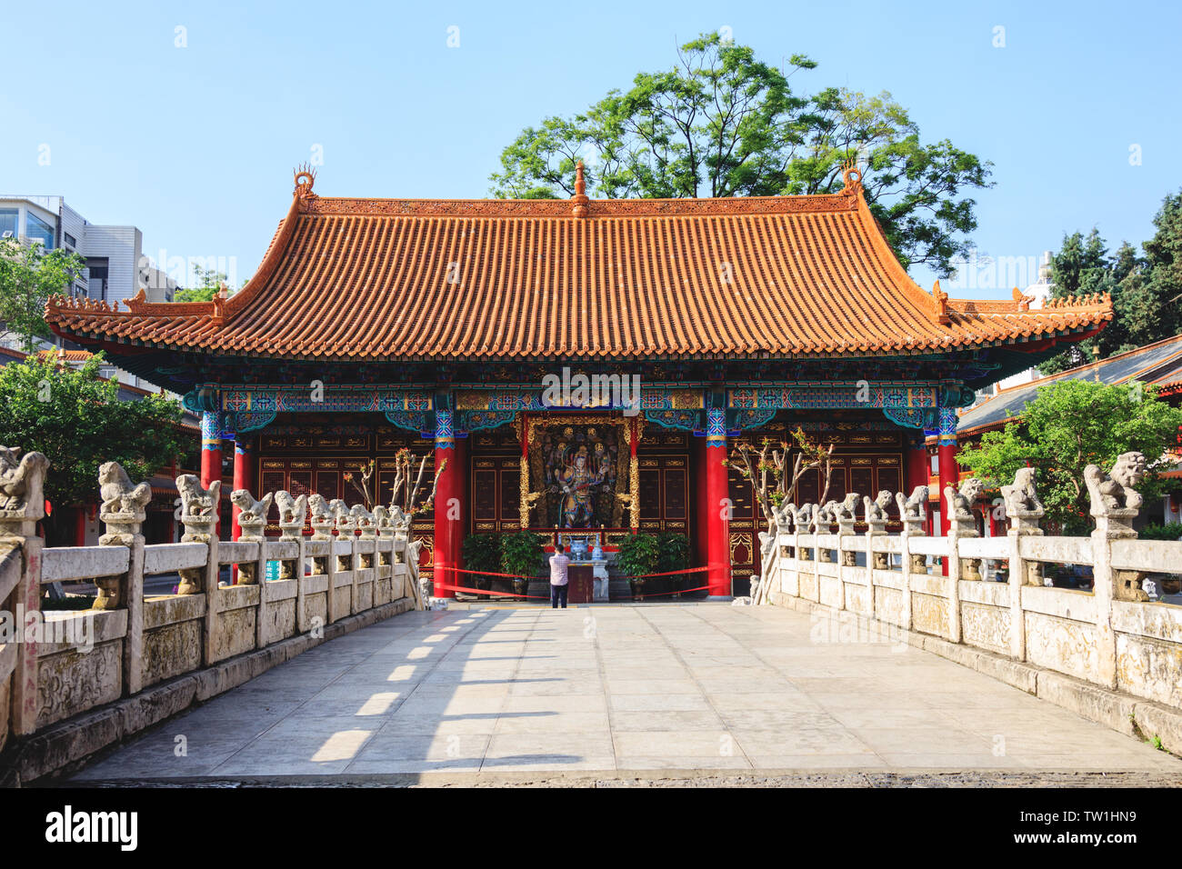 Bridge and hall in traditional Chinese Buddhist temple Stock Photo - Alamy