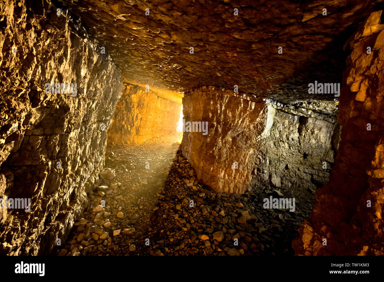 Italian tunnel ww1 hi-res stock photography and images - Alamy