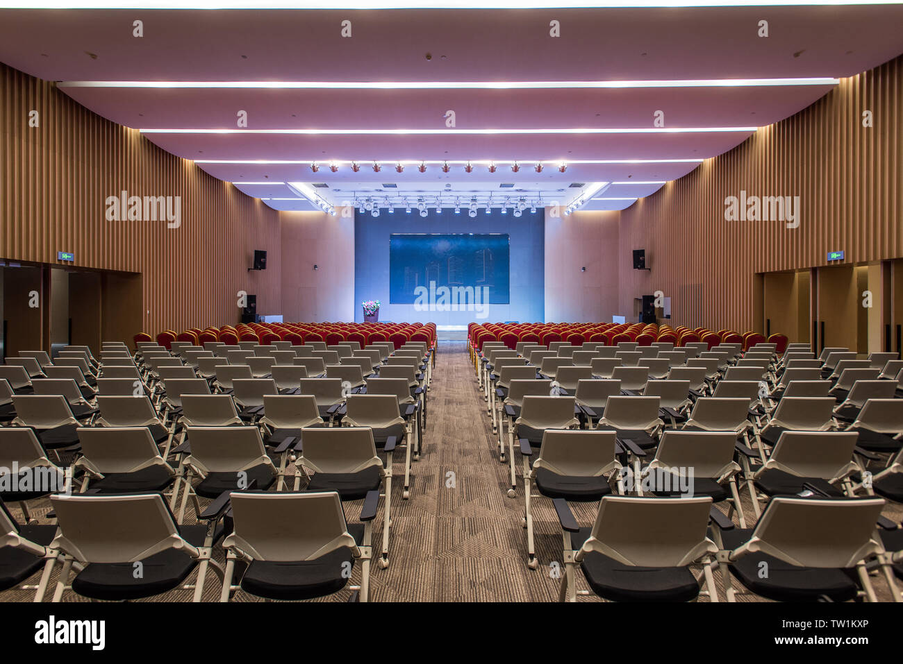 Inside the big chamber Stock Photo - Alamy