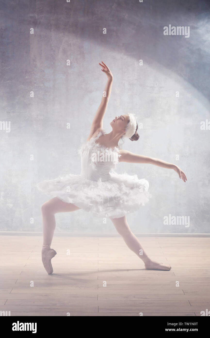 Ballet show smoke hi-res stock photography and images - Alamy