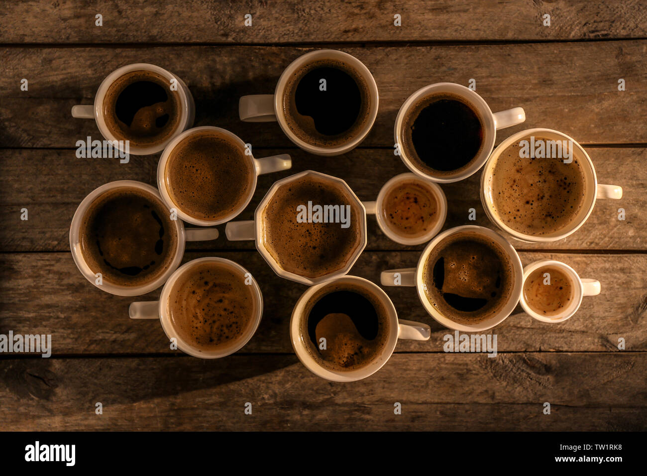 Lots of cups hi-res stock photography and images - Alamy