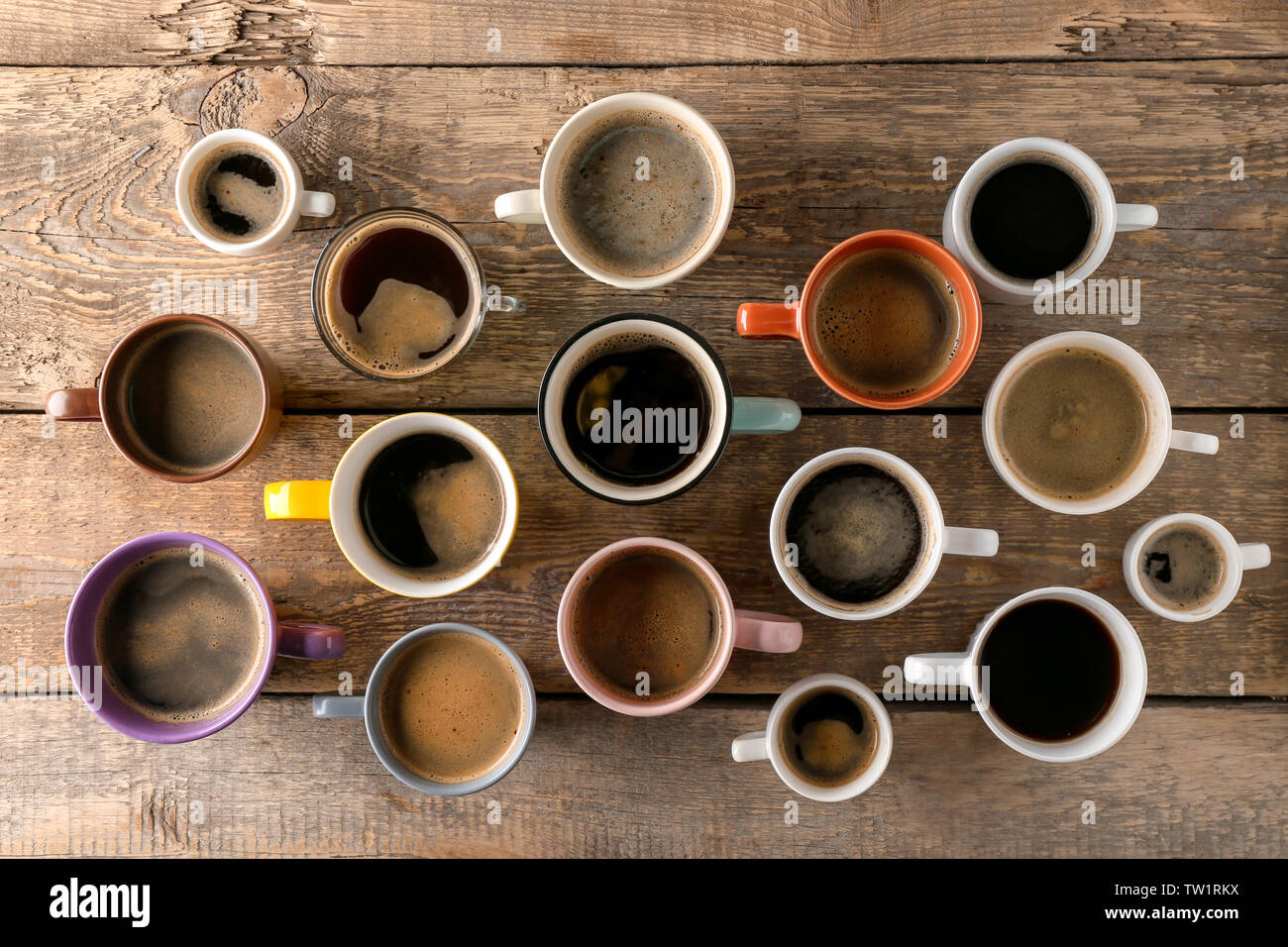 Lots of coffee cups hi-res stock photography and images - Alamy