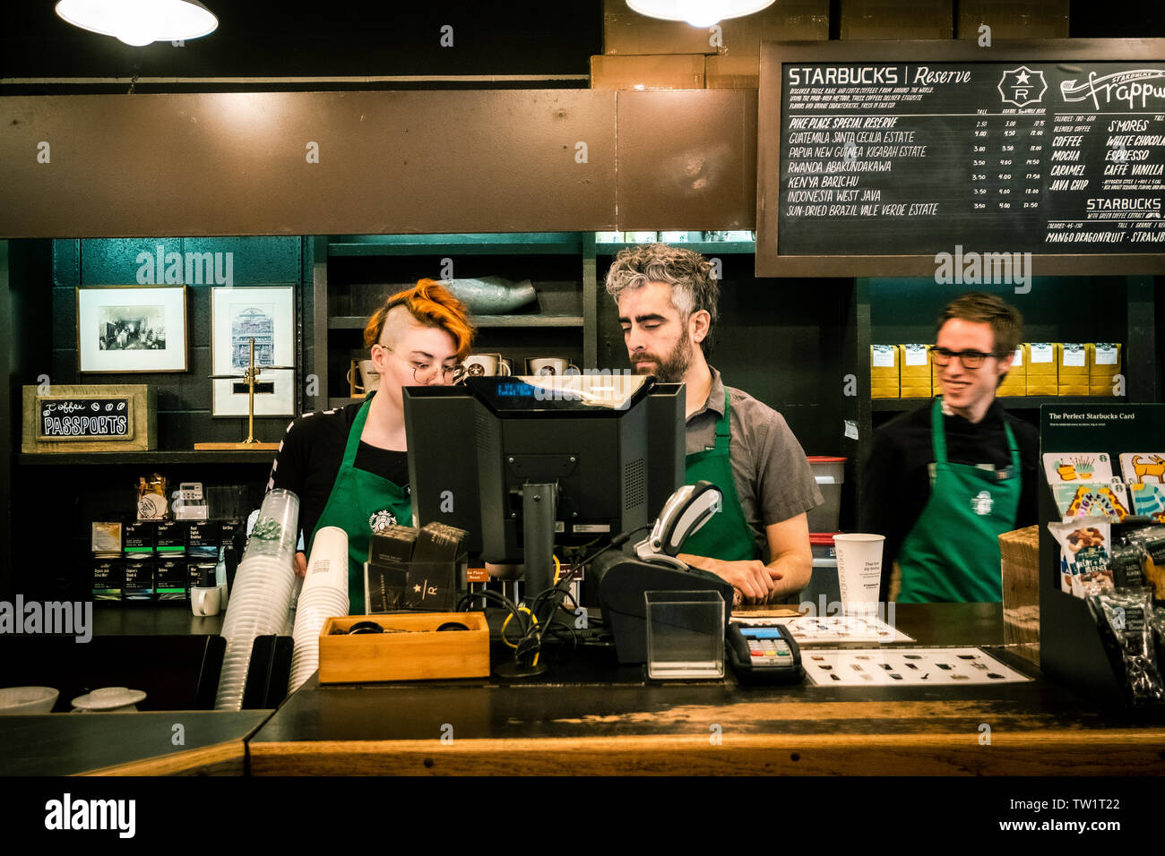 Starbucks first coffee shop in seattle hi-res stock photography and ...