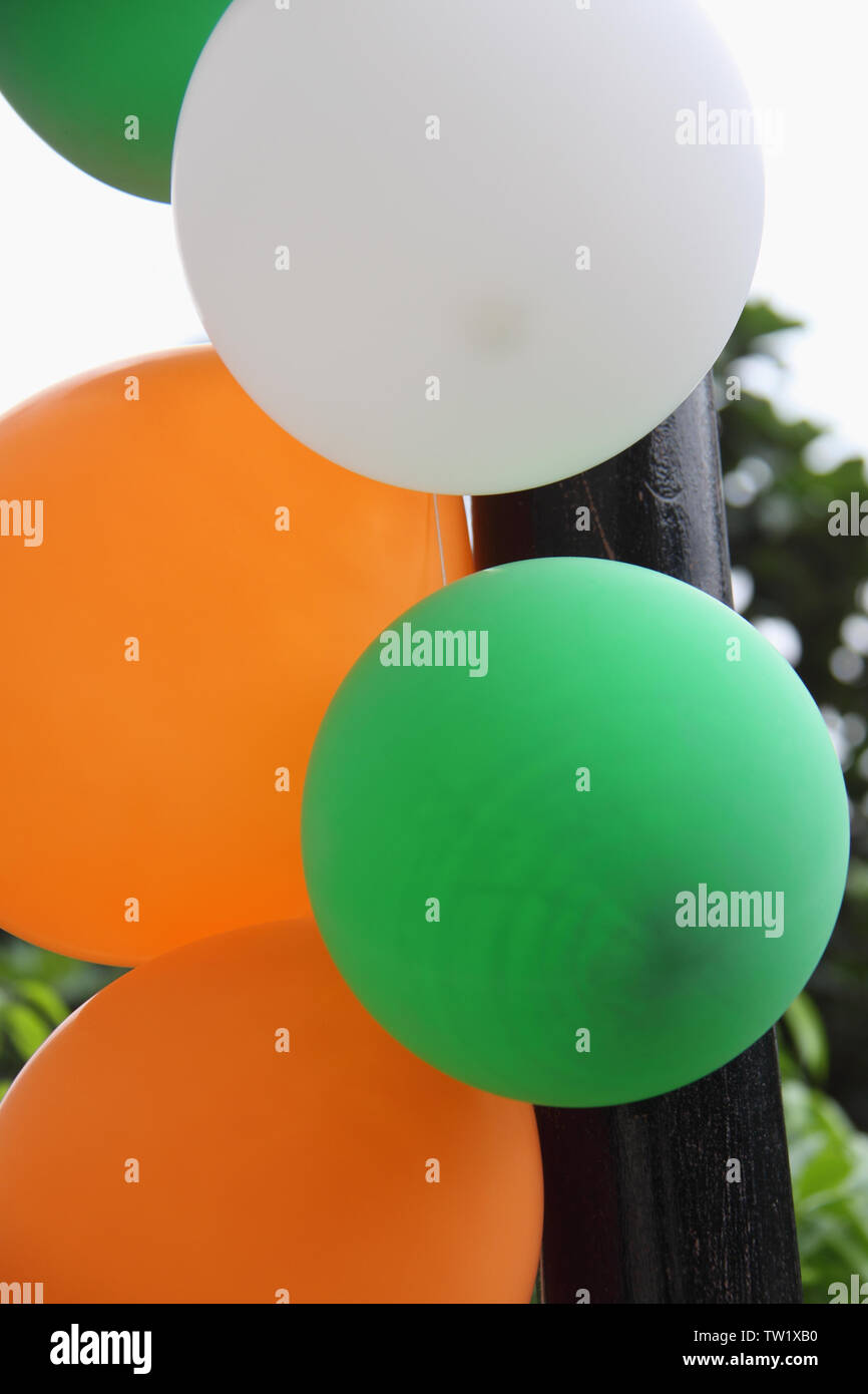Indian tricolor balloons hi-res stock photography and images - Alamy