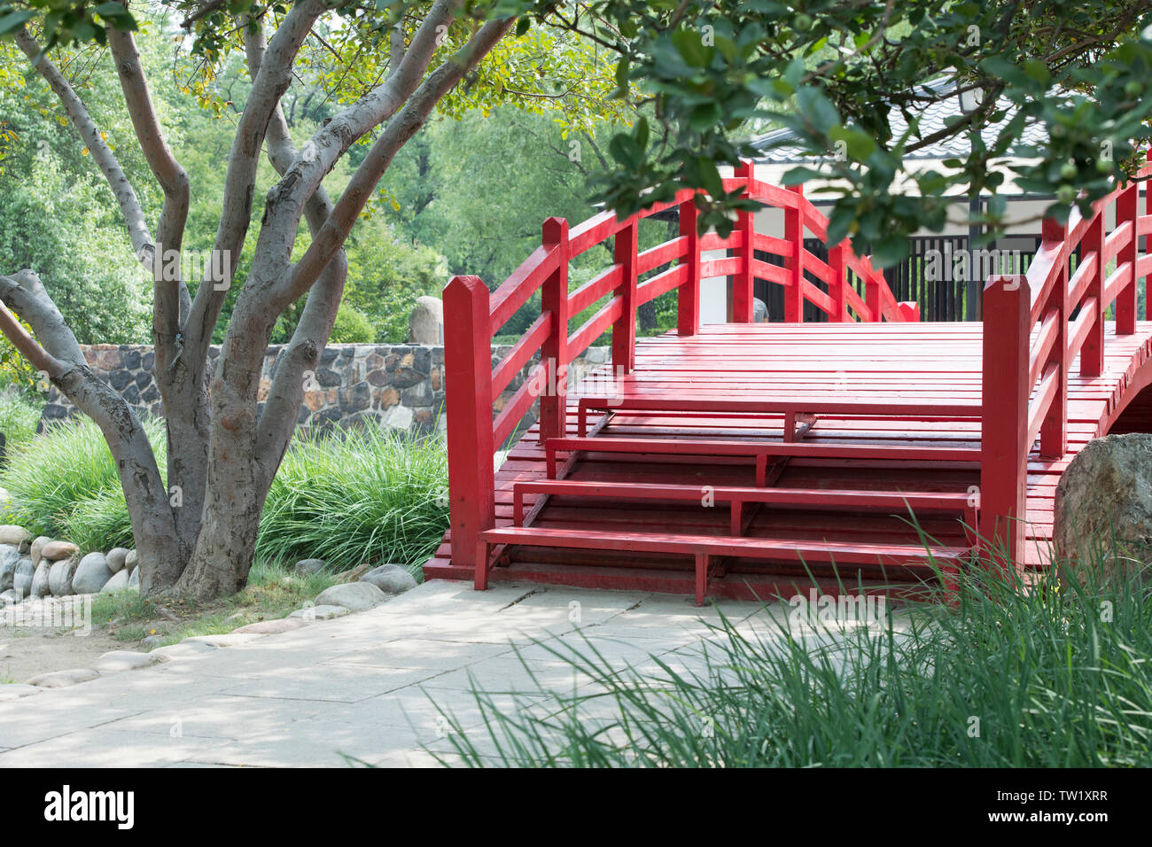 Small bridge japanese house hi-res stock photography and images - Alamy