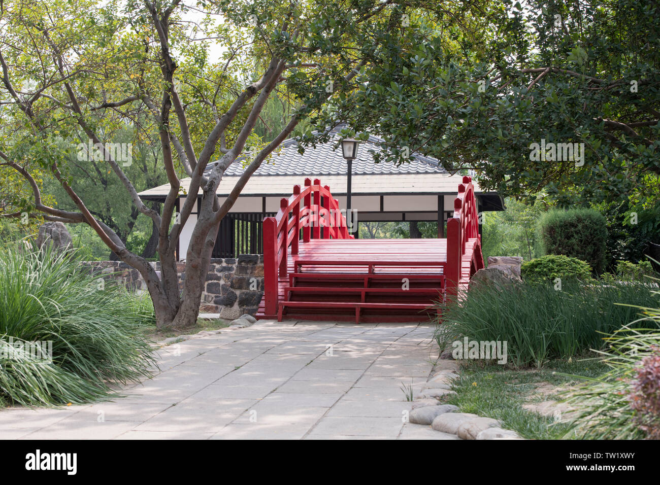 Small bridge japanese house hi-res stock photography and images - Alamy