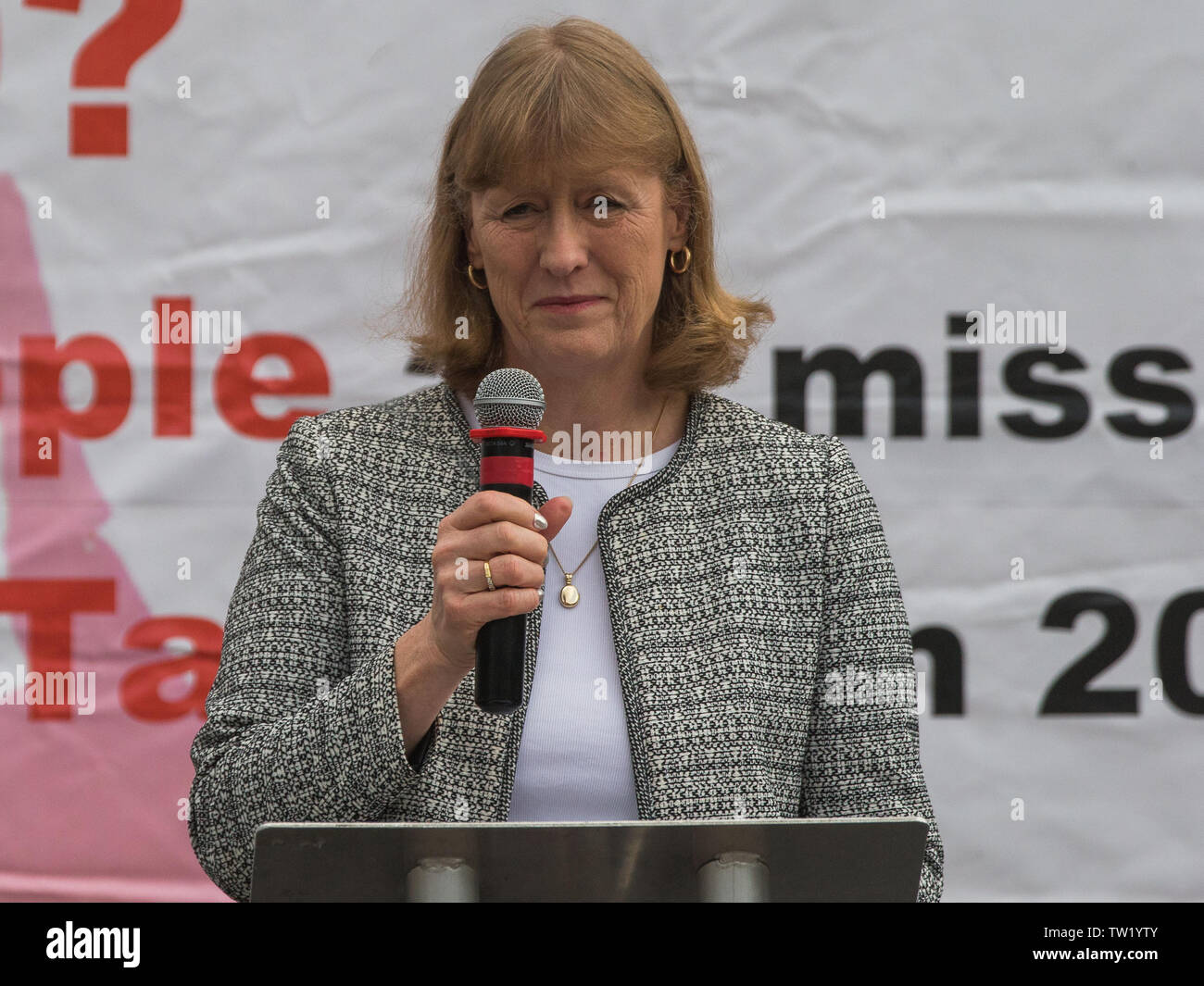 Joan ryan mp hi-res stock photography and images - Alamy