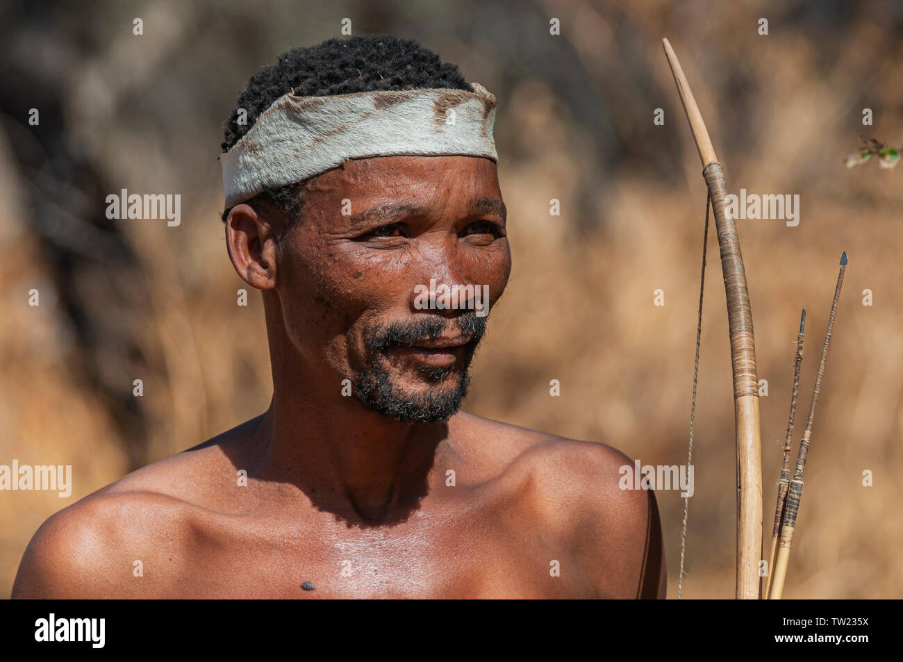 Bushman Africa Family High Resolution Stock Photography and Images - Alamy