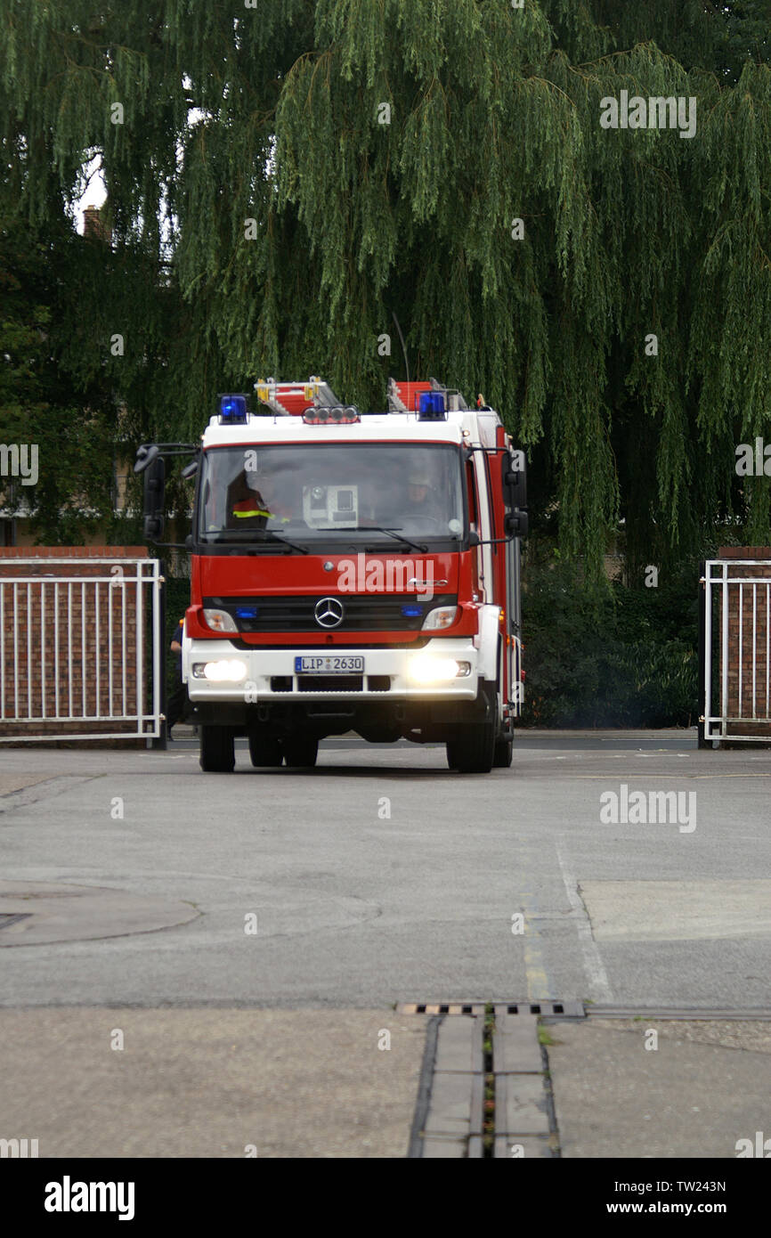 Appliance fire hi-res stock photography and images - Alamy