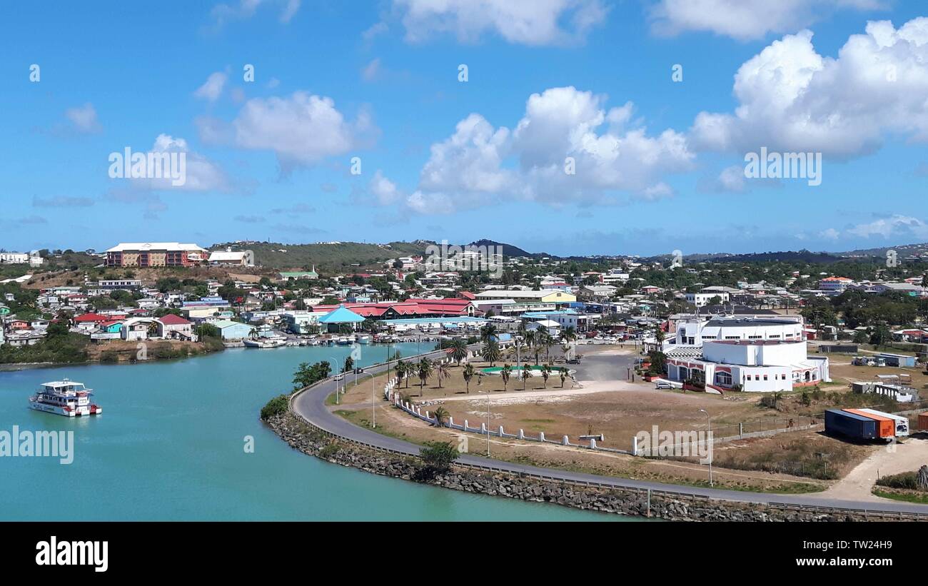 Antigua cruise terminal hi-res stock photography and images - Alamy