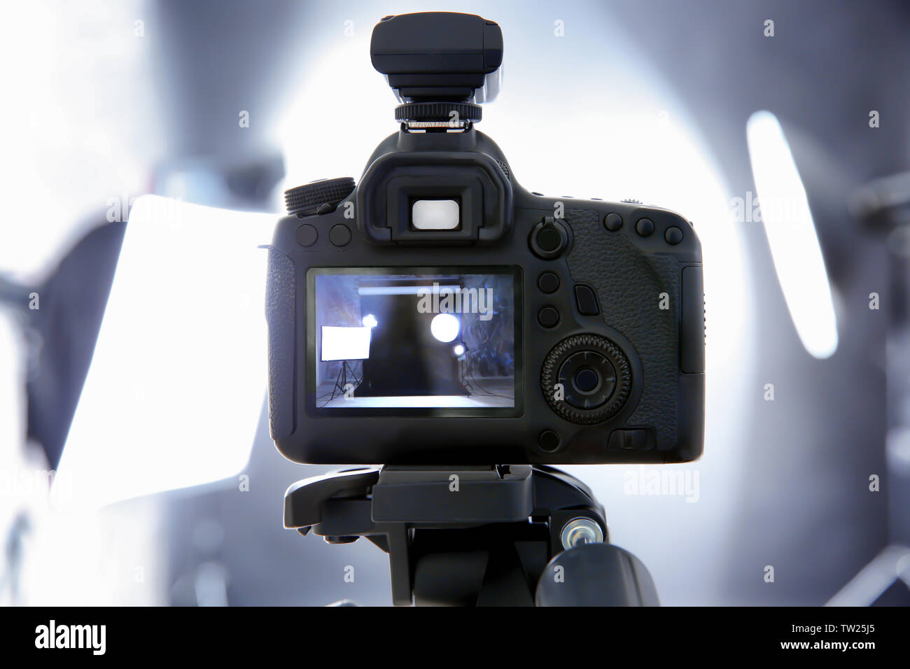 Empty screen display photo hi-res stock photography and images - Alamy