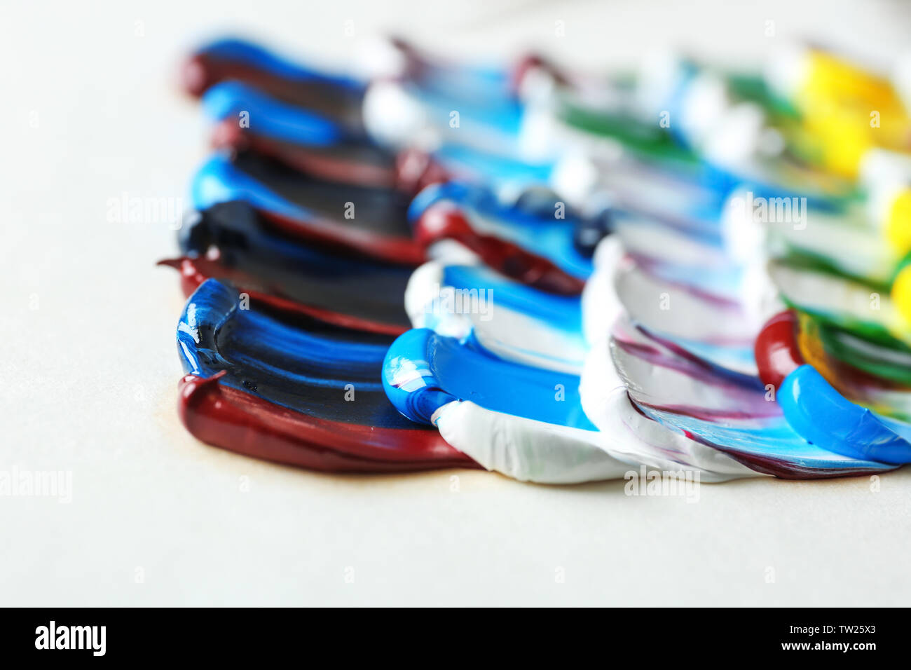 Oil paint strokes hi-res stock photography and images - Alamy