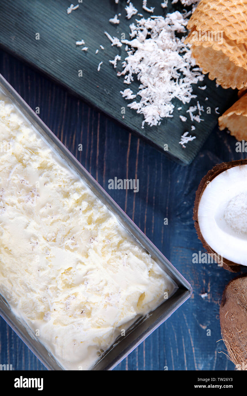 Wafer shell hi-res stock photography and images - Alamy