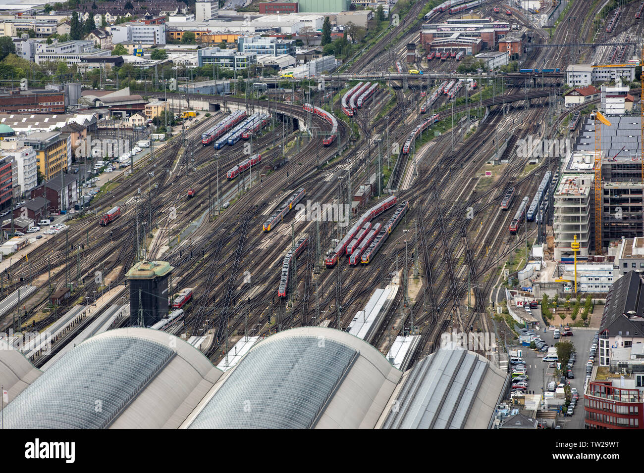 Main station of Frankfurt am Main, track system, terminus station ...