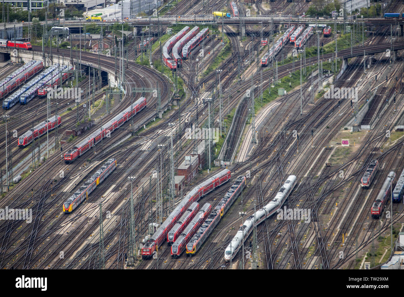 Main station of Frankfurt am Main, track system, terminus station ...