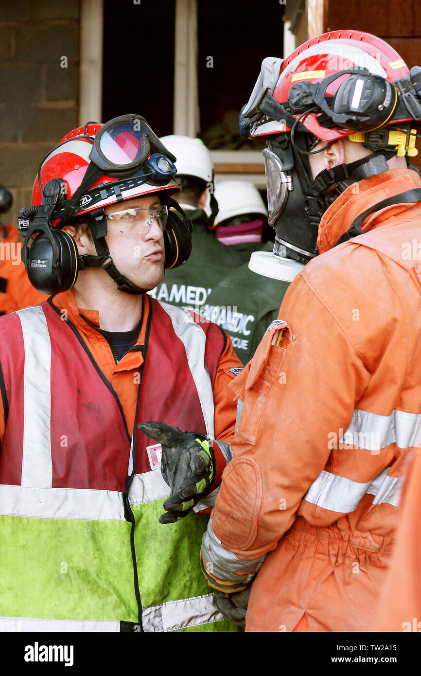 Urban Search And Rescue High Resolution Stock Photography and Images ...