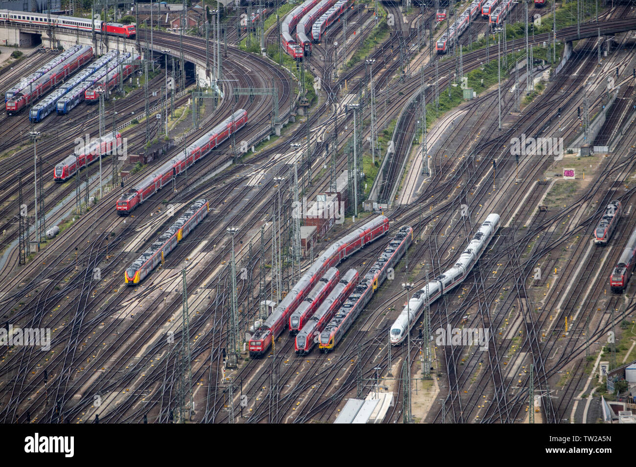 Main station of Frankfurt am Main, track system, terminus station ...