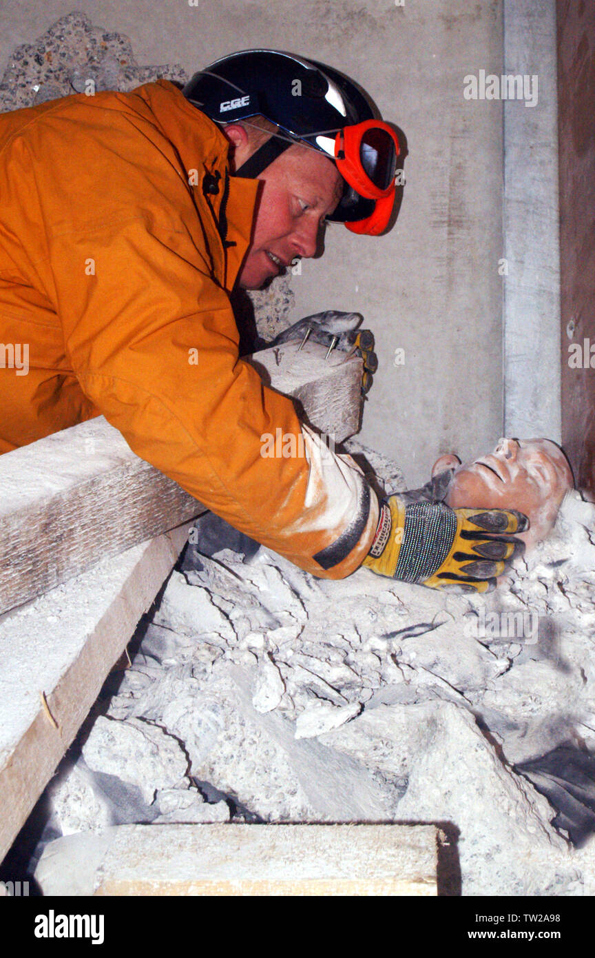 Urban Search and Rescue, underground rescue Stock Photo - Alamy