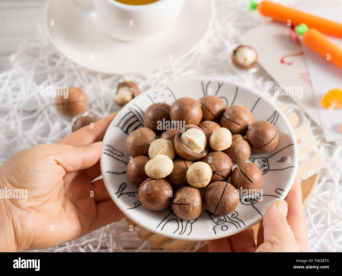 Dried nuts, nuts, Hawaiian fruit Stock Photo - Alamy