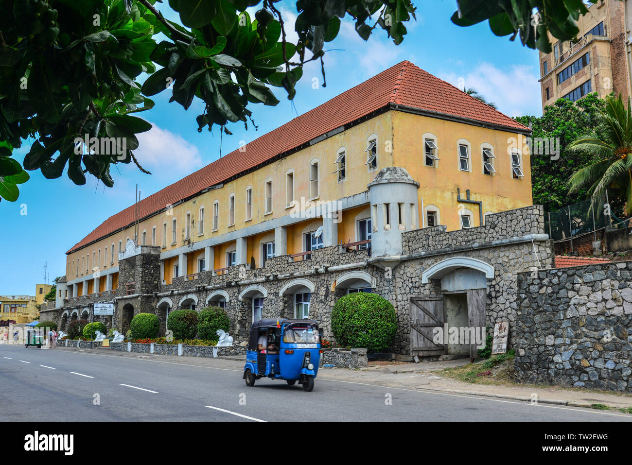 Colombo financial district hi-res stock photography and images - Alamy