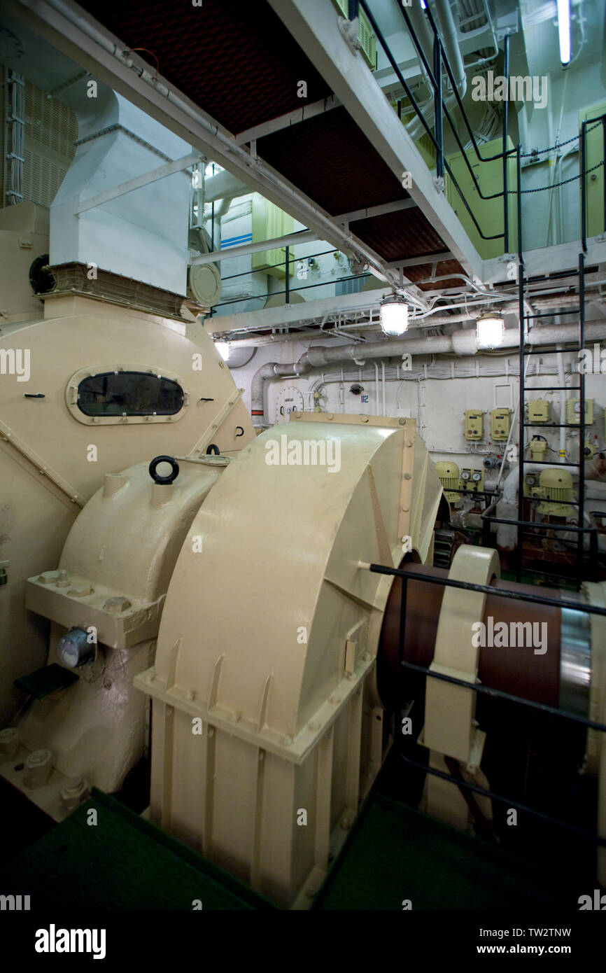 Engine room of world's largest nuclear icebreaker, 50 Years of Victory ...