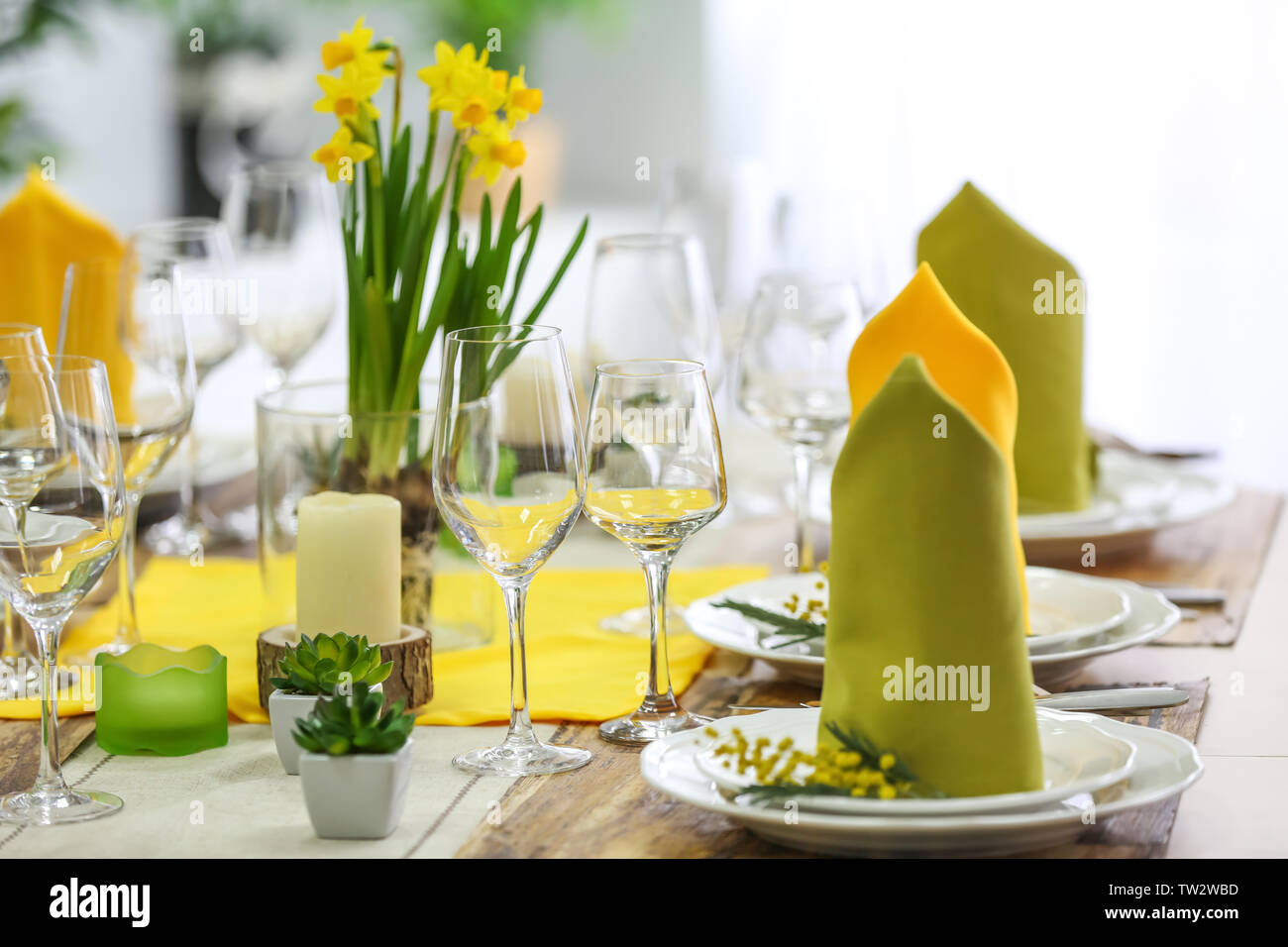 Table setting for dinner in restaurant Stock Photo - Alamy