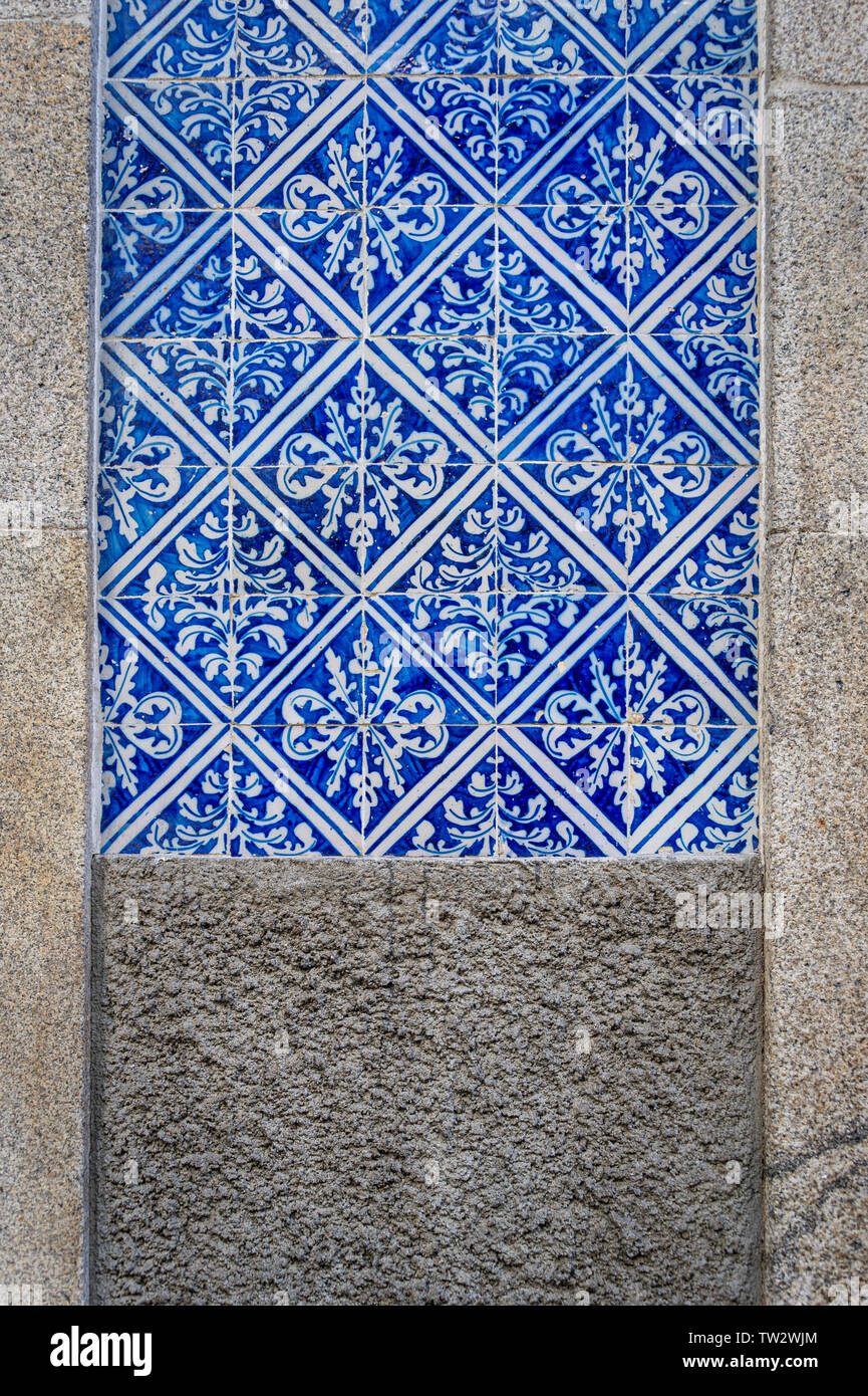 Decorative ceramic tiles hi-res stock photography and images - Alamy